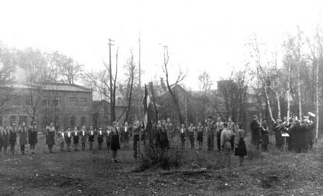 Latvijas karogs - Spoki