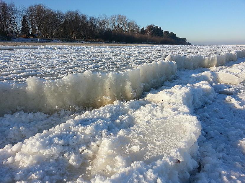 Ziema. Jūra. Ledus. - Spoki